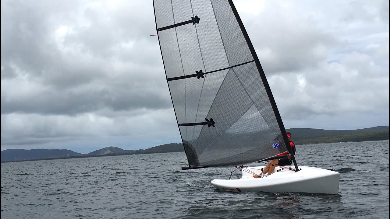 JS-4800 - For sailors who have sailed a Laser or similar - YouTube