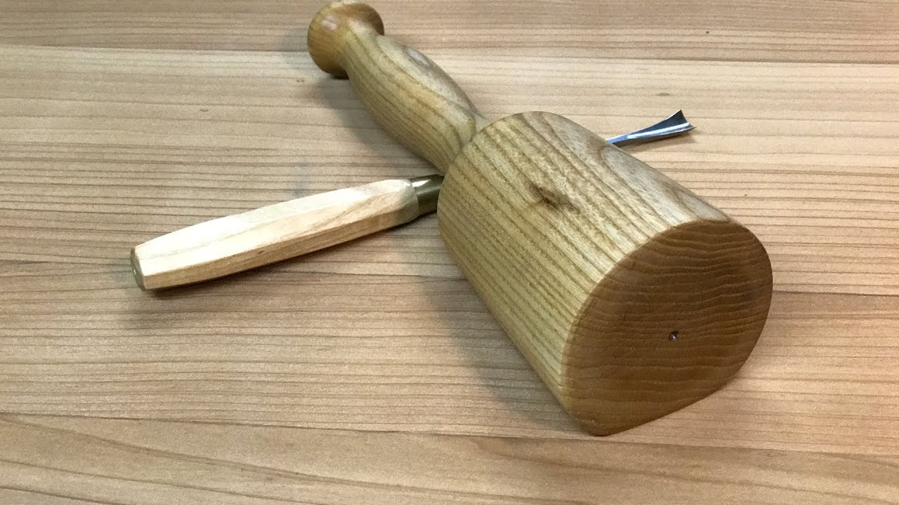 A Carving Mallet That Won't Roll Off The Bench! - YouTube