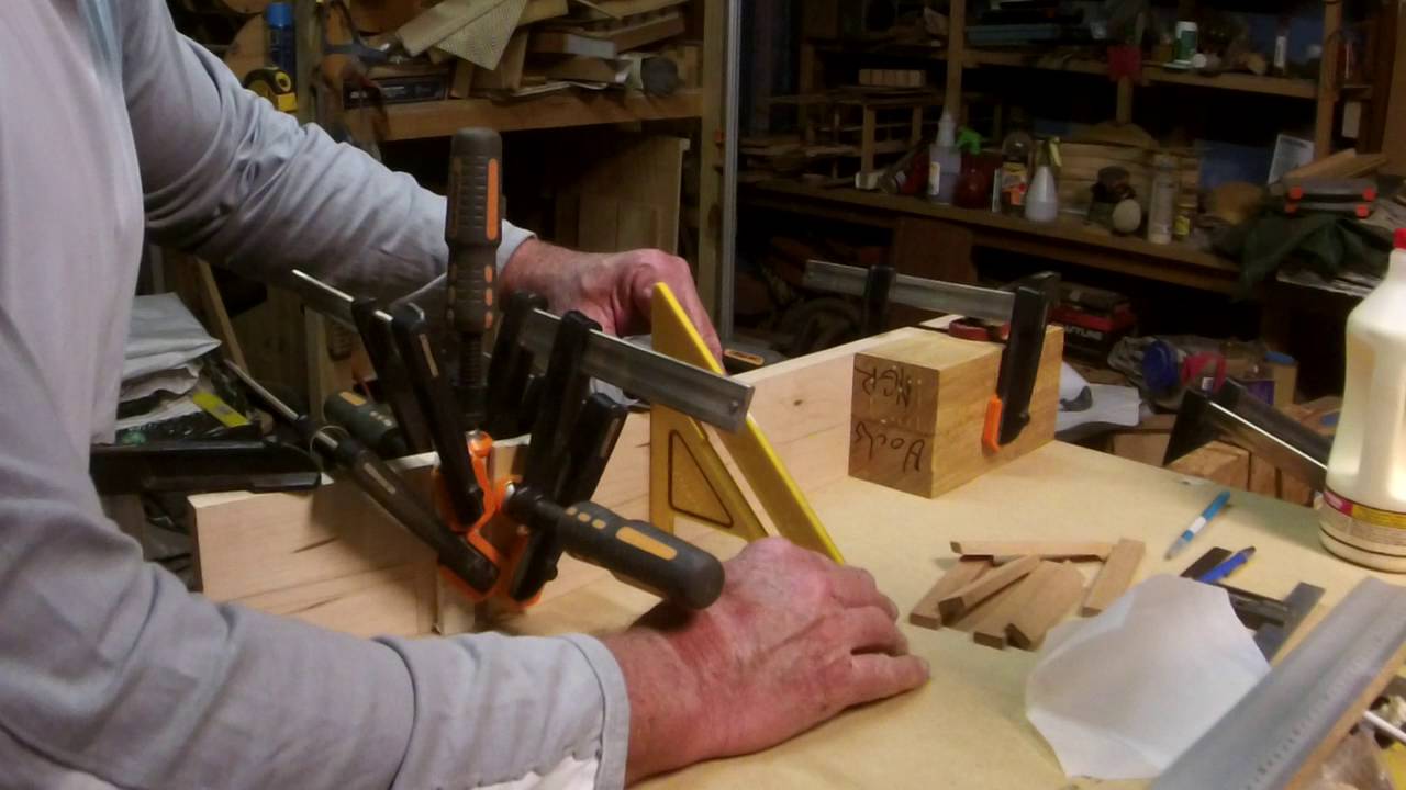 Glenn Bird Guitars, Part 2 on making a guitar neck trait and true with ...