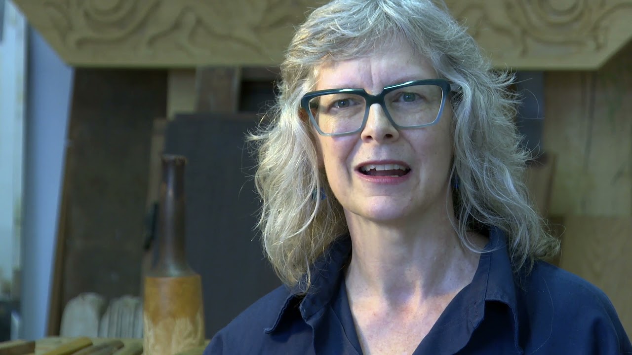 Woodcarver Deborah Mills copyrightShumingZhang - YouTube