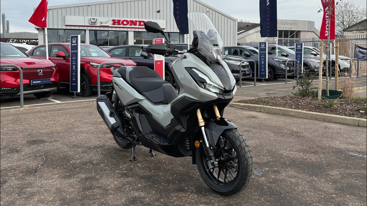 New Honda ADV350 Adventure Scooter - walk around video - perfect ...