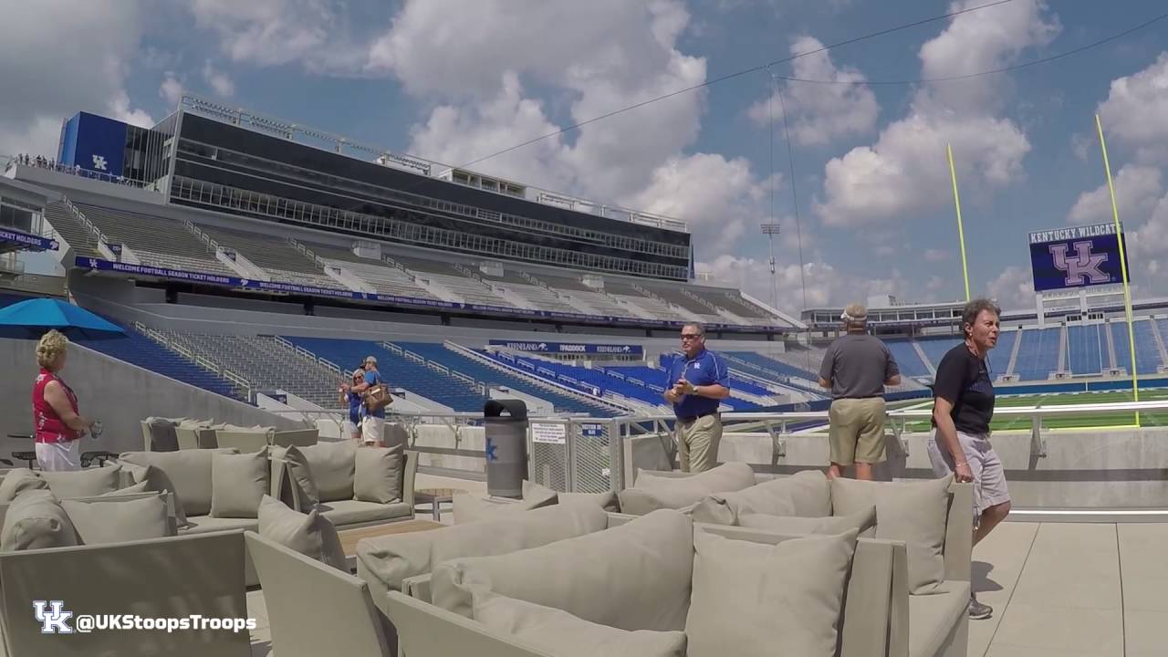 2016 Kentucky Football Season Ticket Holder Open House - Kroger Field ...