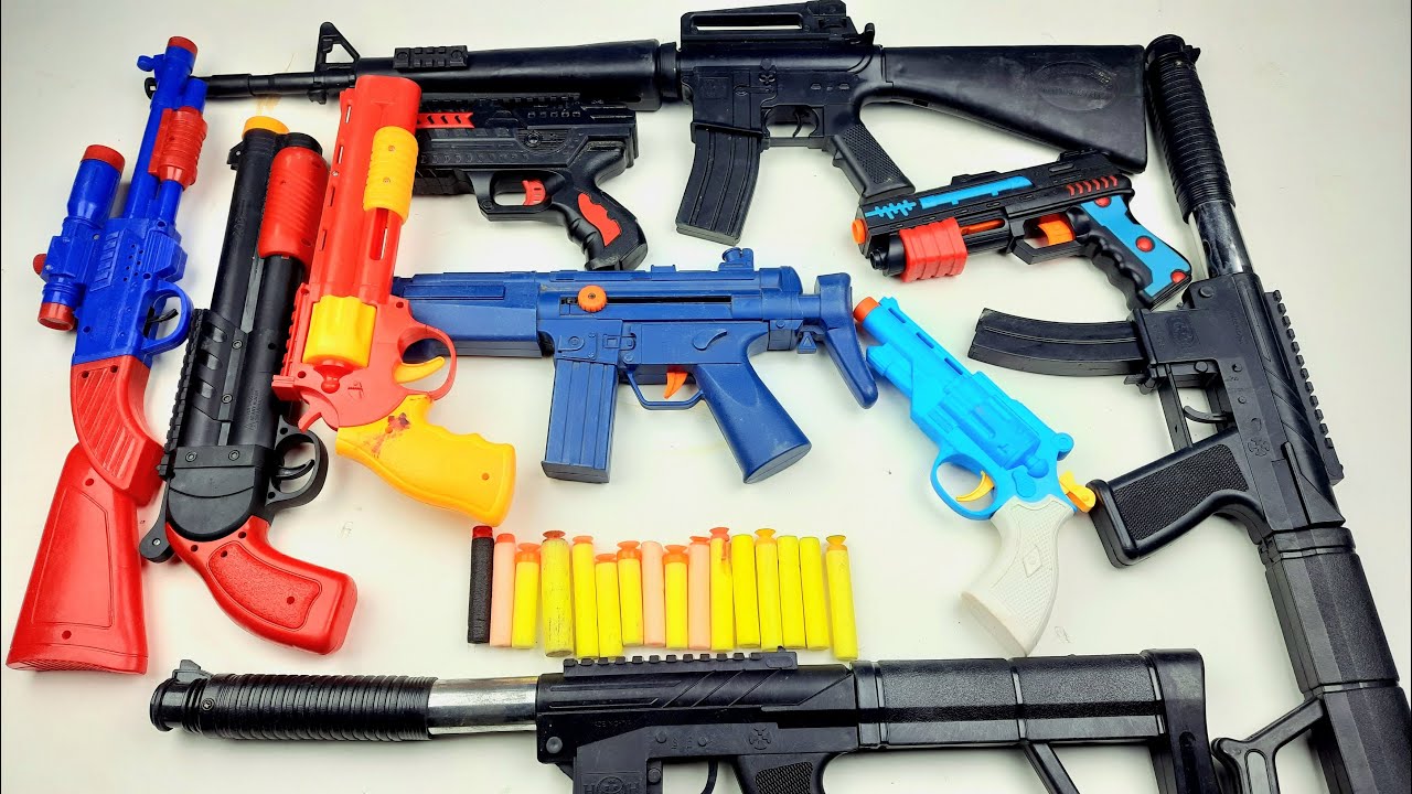 SWAT and Police Style Toy Gun - Shell ejecting SPAS12 - Glcok18C - MP5 ...