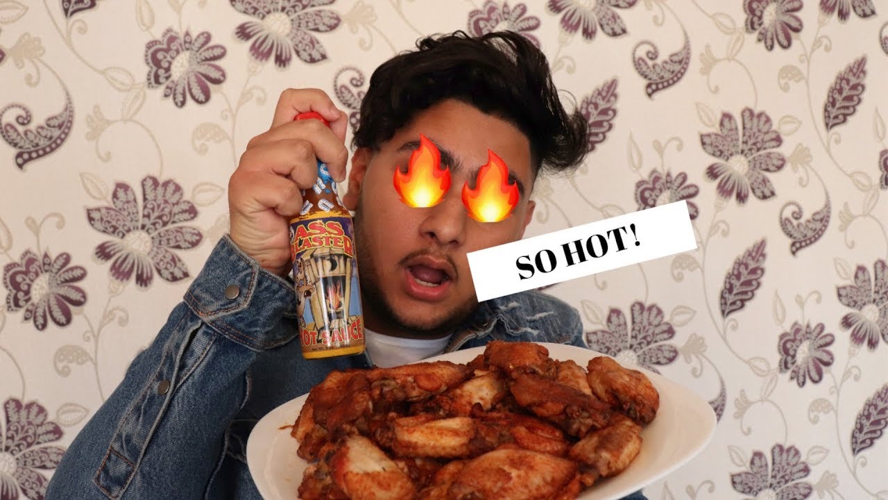 HOT WINGS CHALLENGE!! (INSANE) - YouTube