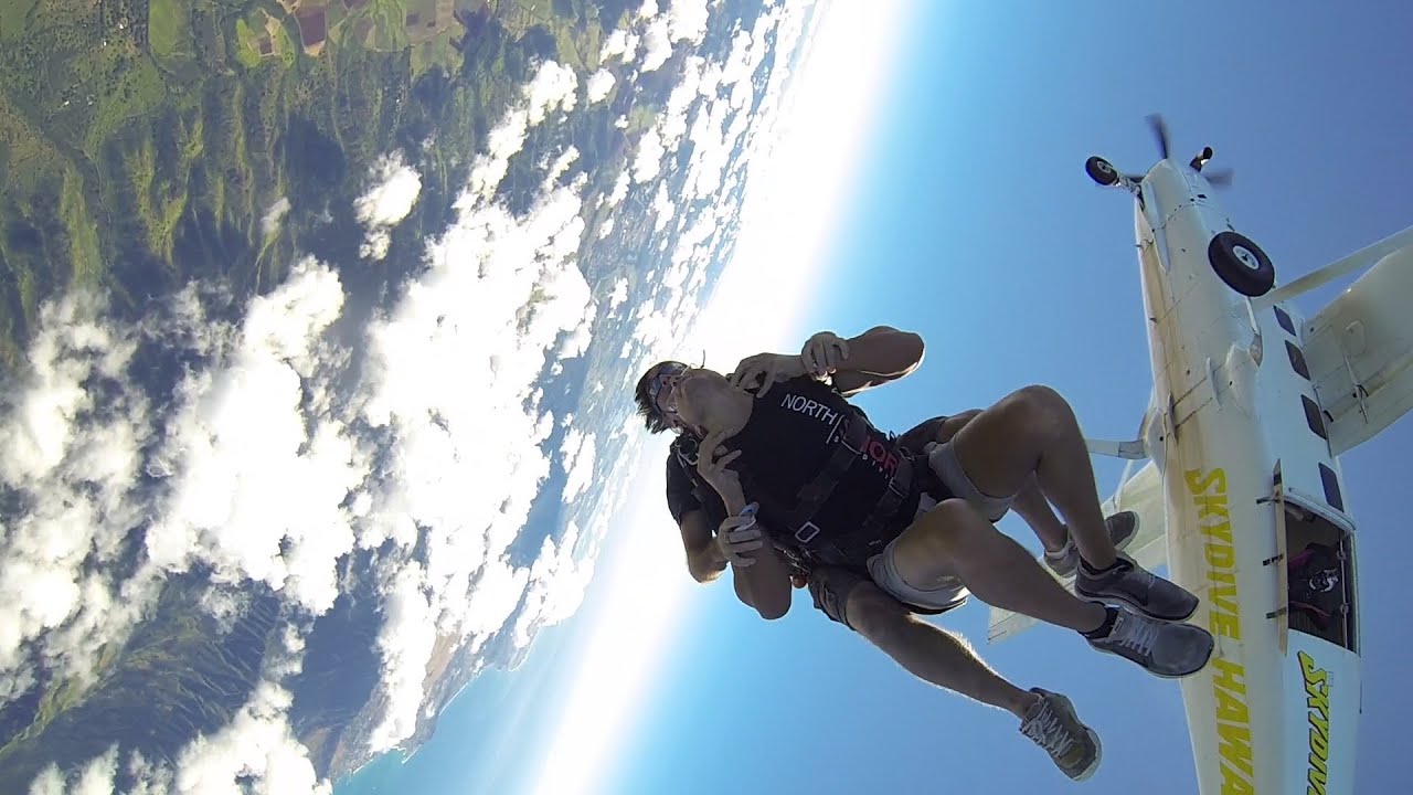 Skydive Hawaii - O'hau North Shore - YouTube