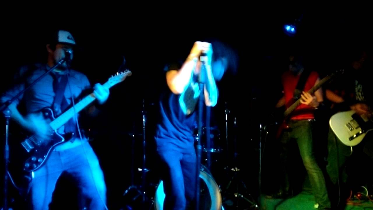 deZero Rock - La vida (en vivo) - YouTube