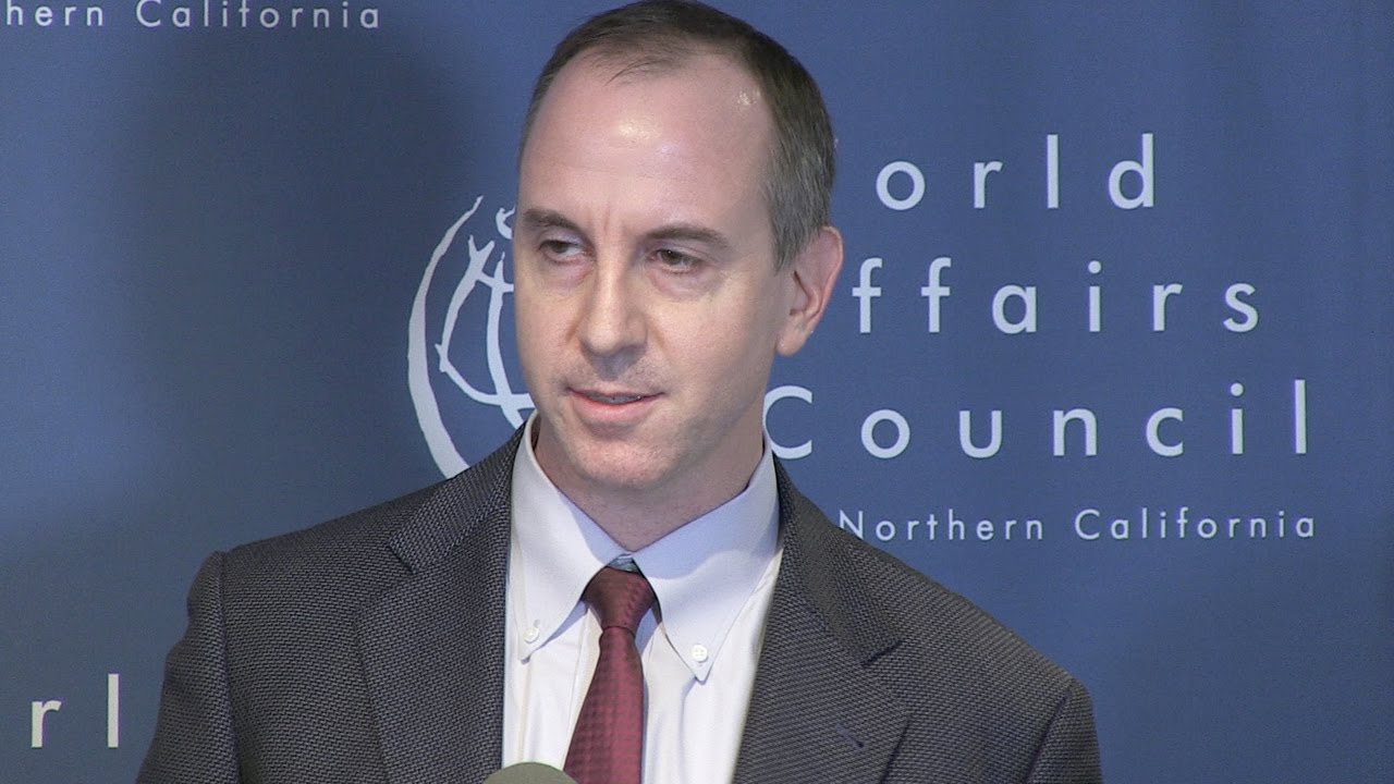 Eric Posner: Twilight of Human Rights Law - YouTube
