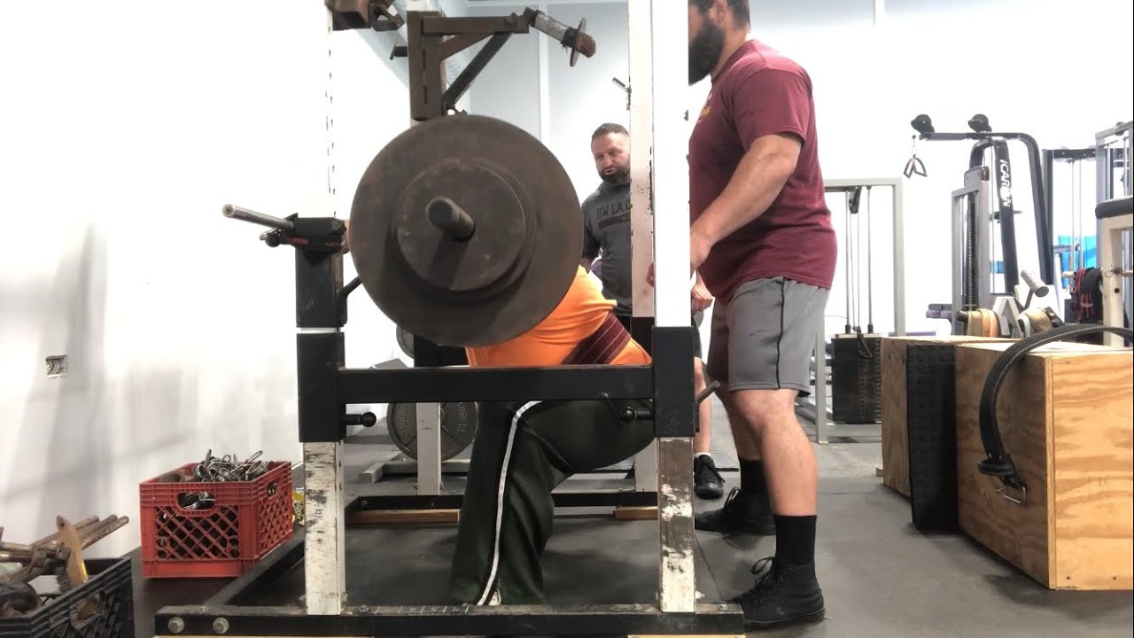 Hatfield squats using more glutes and hamstrings for triples! ME lower ...