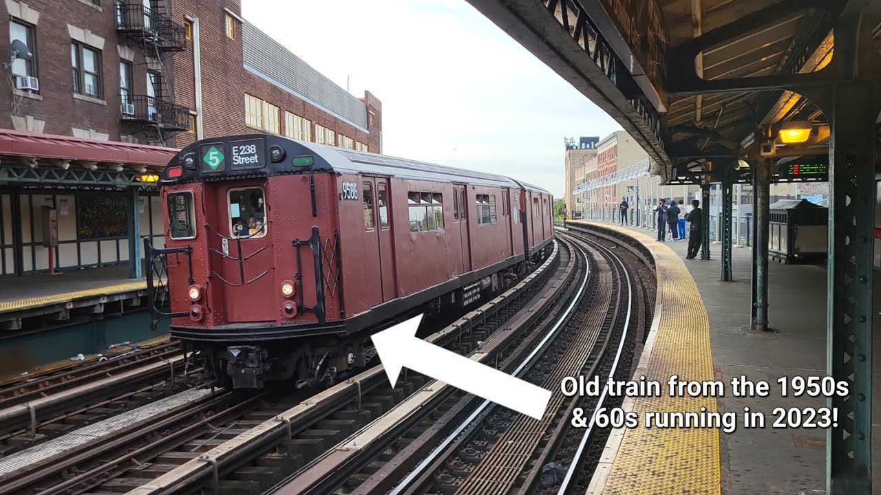 MTA New York City Subway: Redbirds & Bluebirds "Take Flight" Action in ...