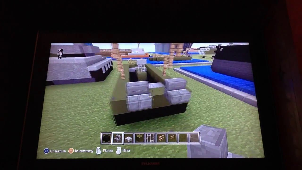 How to build a military boat in minecraft - YouTube