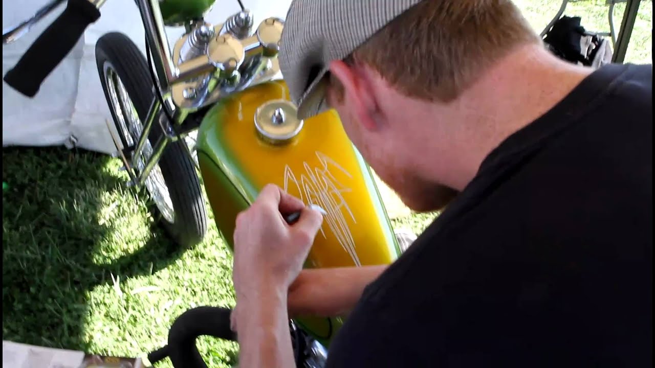 ONE ARM BANDIT PINSTRIPER CHARLIE DECKER - YouTube