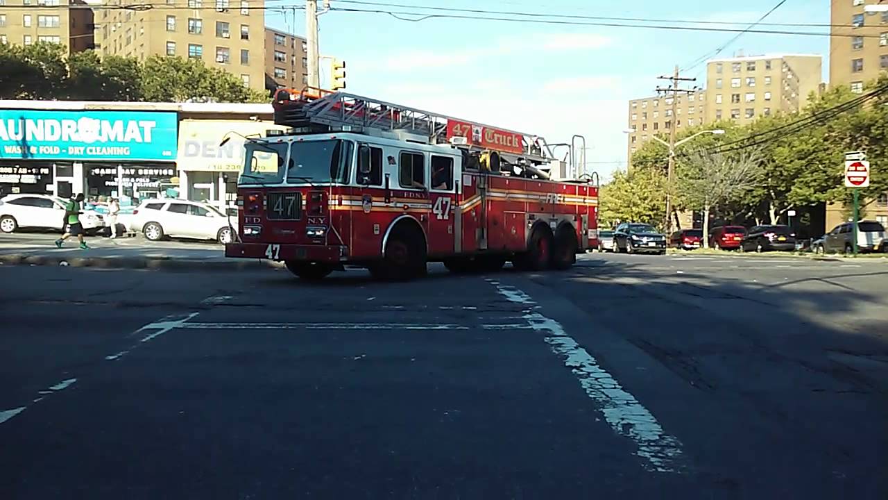 FDNY Ladder 47 Taking Up From An Unknown Call In The Bronx - YouTube