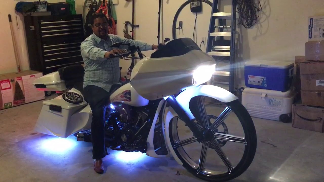 Harley Davidson 30 Inch Big Wheel bagger - YouTube