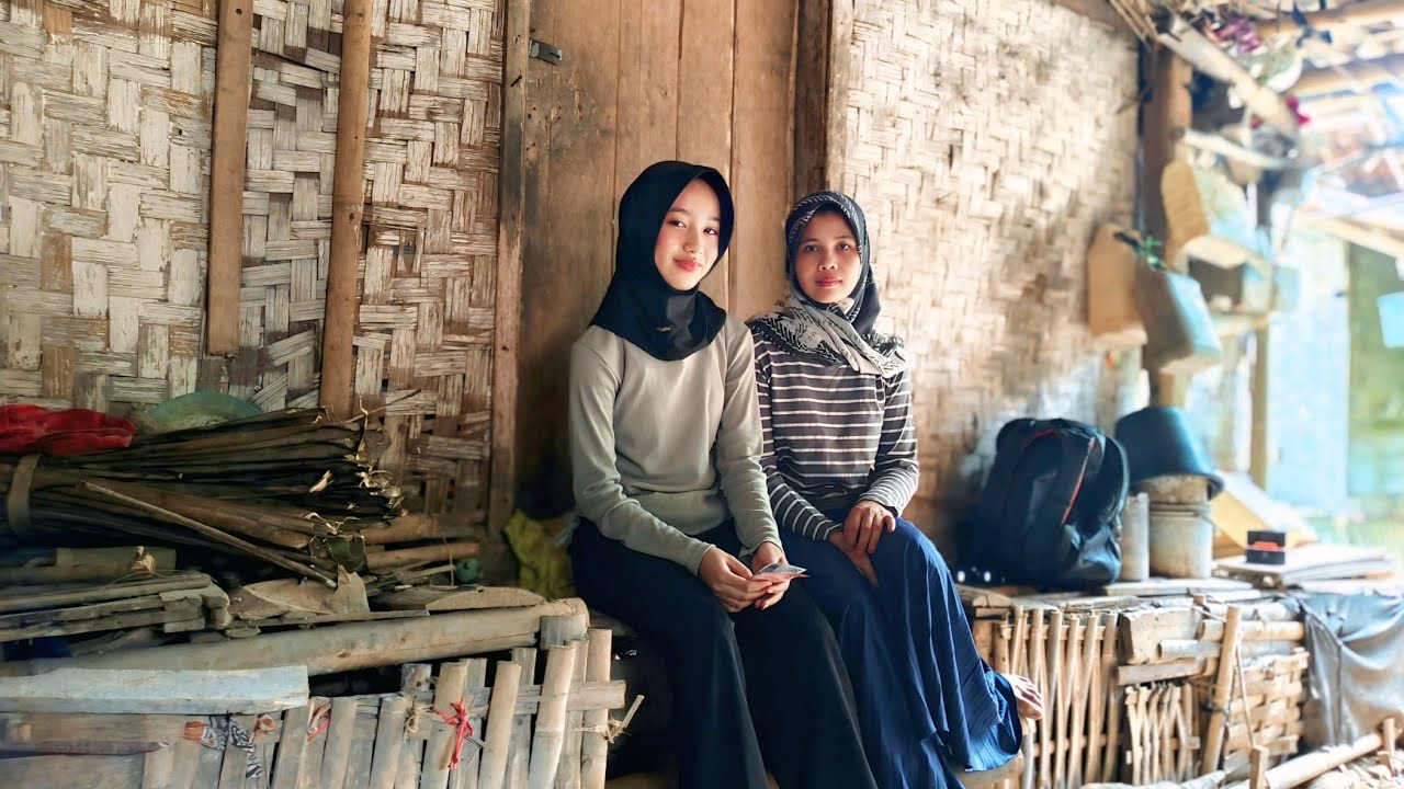 MIRIP KEMBAR ‼️JANDA DESA TANGGUH RELA KERJA APA SAJA DEMI UNTUK MAKAN||BANTING TULANG DI DESA ...