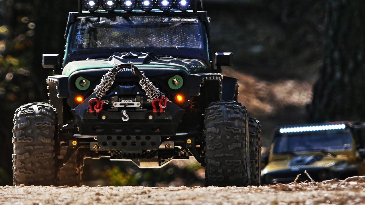 TRACTION HOBBY 1/8 Founder & CRAGSMAN Gmade R1 & TRX4 Ford Raptor F150 ...