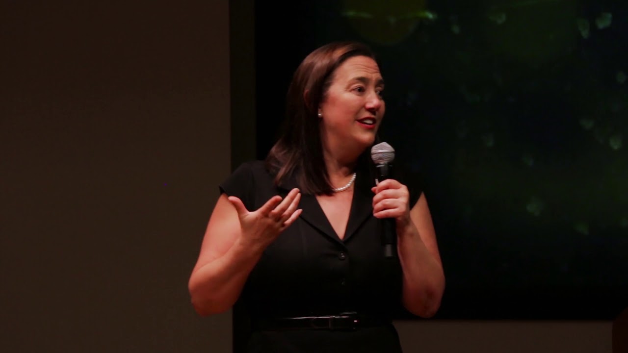 Erin Gruwell Speaking Fee, Schedule, Bio & Contact Details