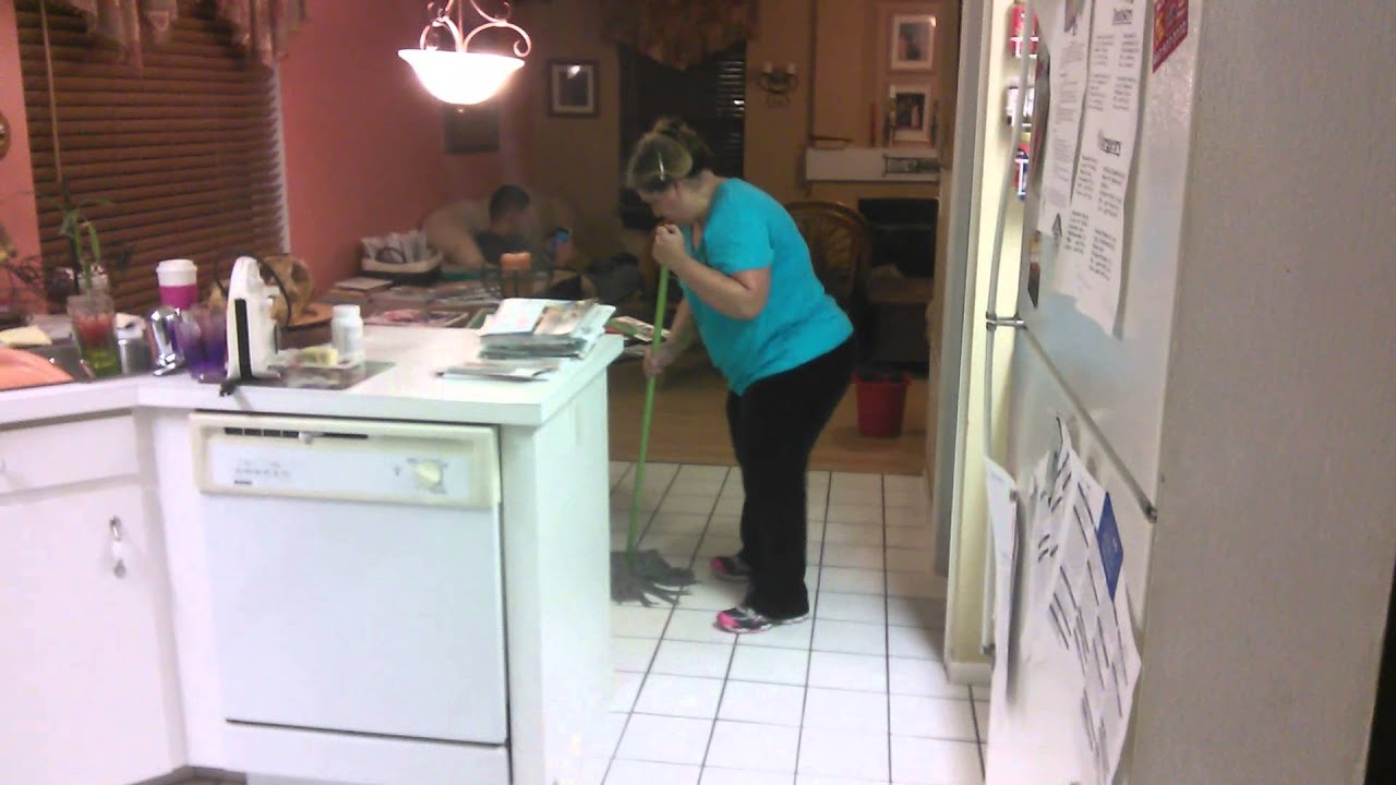 This is how you mop when you're hispanic - YouTube