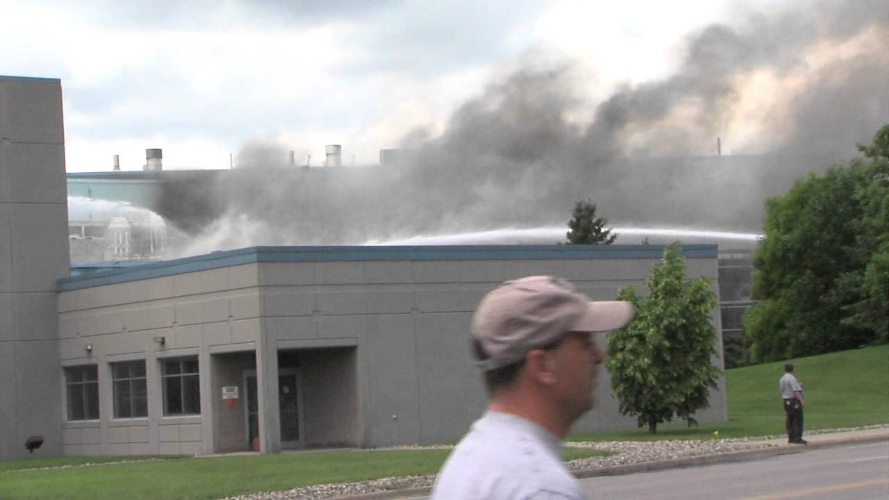 Verso Paper Mill Fire - YouTube