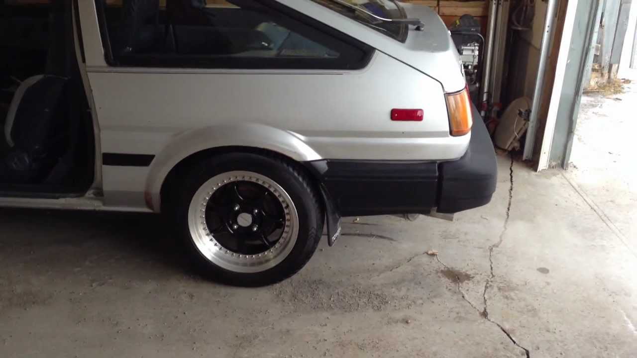 1984 Toyota AE86 4AC exhaust sound! - YouTube