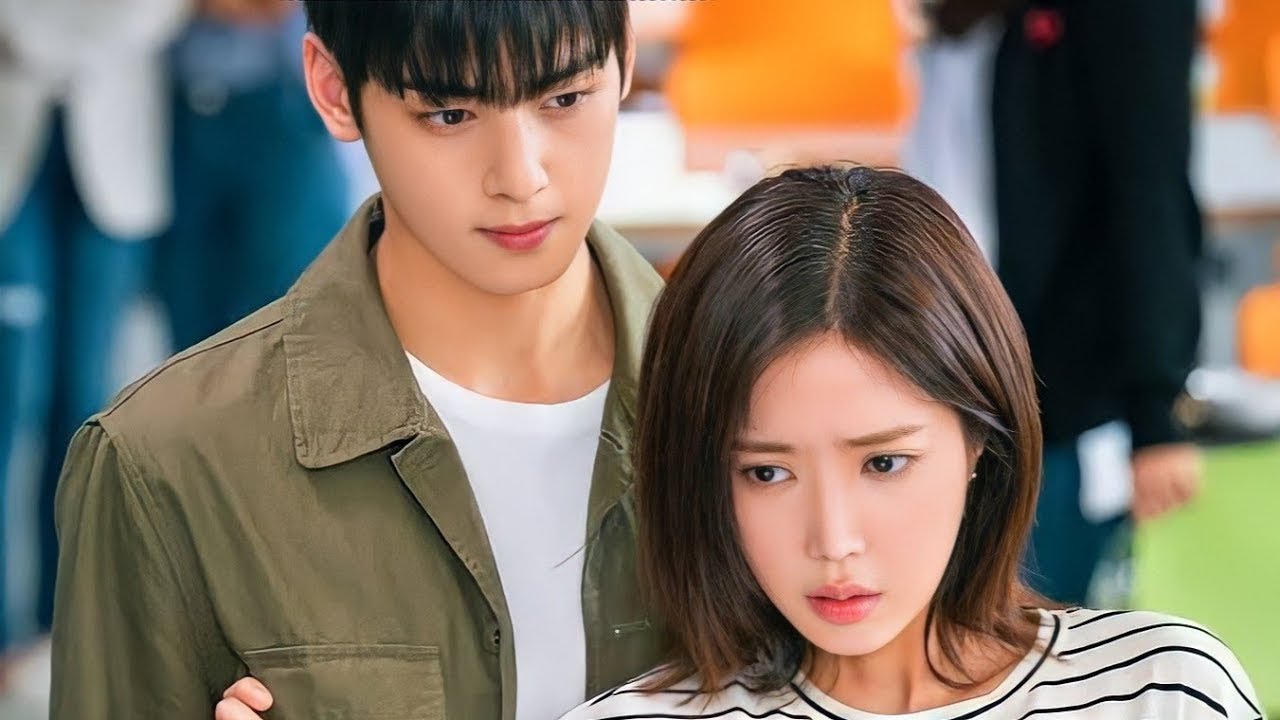 Ugly Girl Turnes To The Most Beautiful Girl In School And All Fells In ...