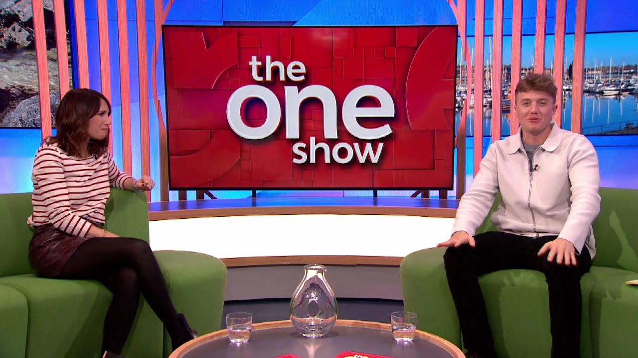 Alex Jones - Pantyhose, Leather Mini The One Show 02Mar2023 - YouTube