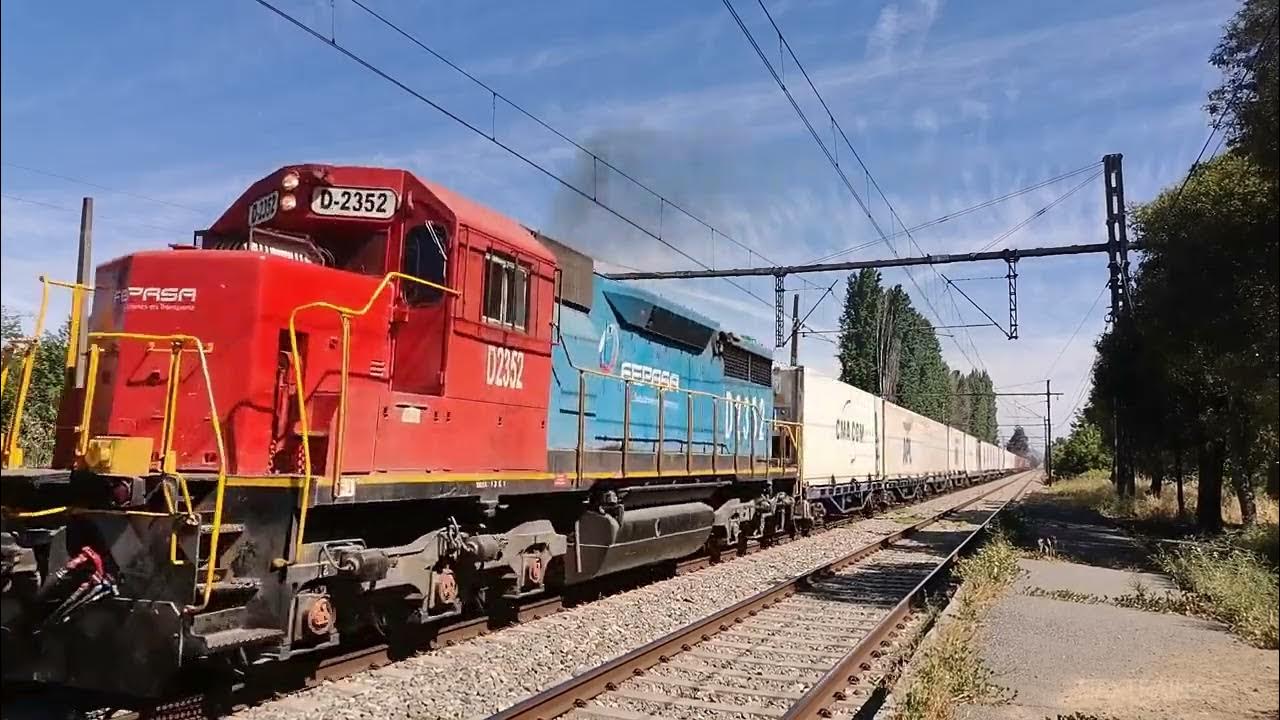 Tren de carga Fepasa a todo claxon por Rosario - YouTube