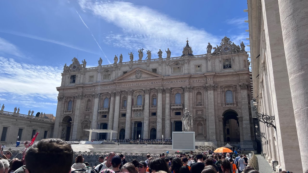 City Break in Rome - Colosseum, Vatican City, The Pantheon, Spanish ...