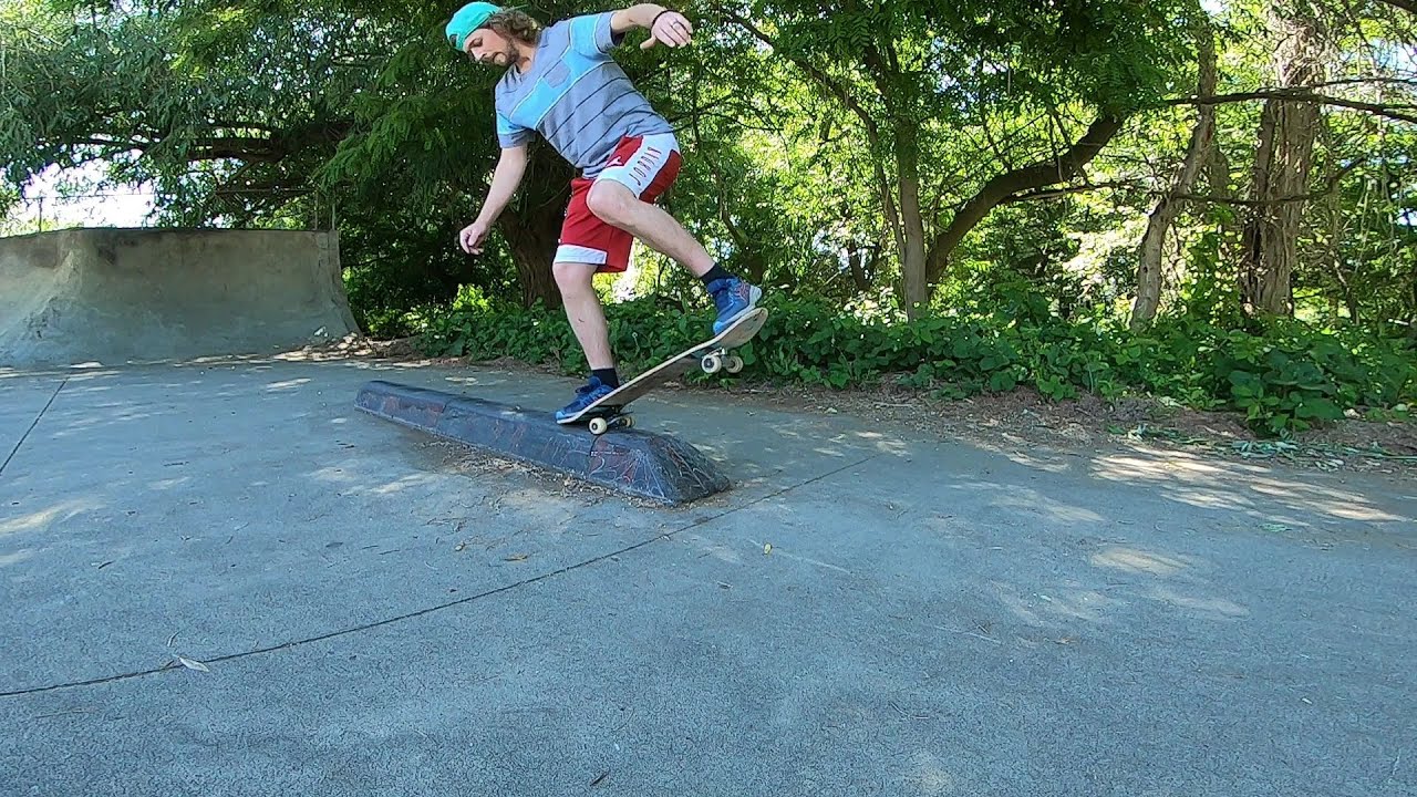 Quest 35 - catch you later skater - YouTube