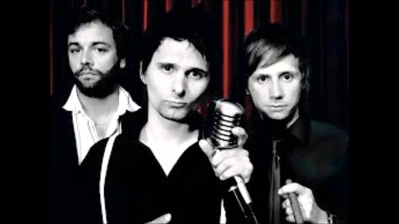 Muse - Madness (Lyrics) - YouTube