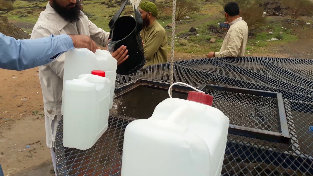 Wonderful view to get water from well (Saudi Arabia) - YouTube