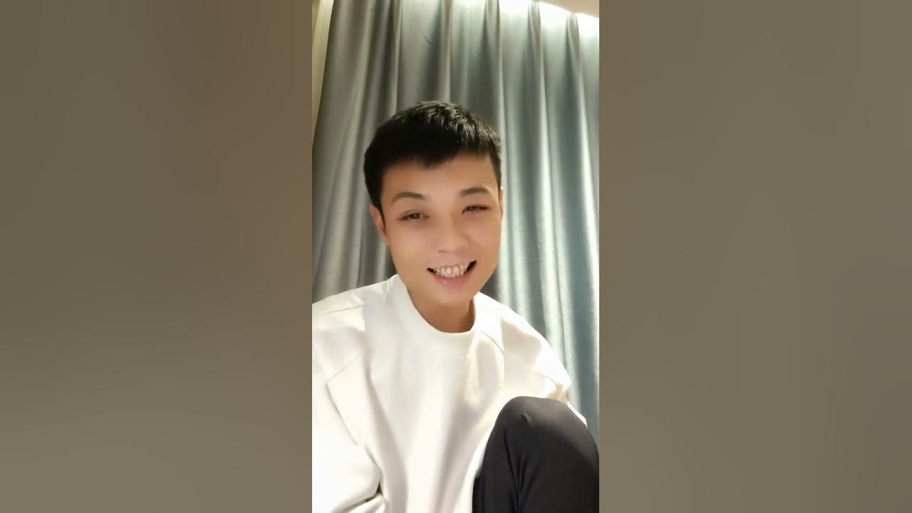 The moment of rendezvous hands exchanged in the quiet night - YouTube