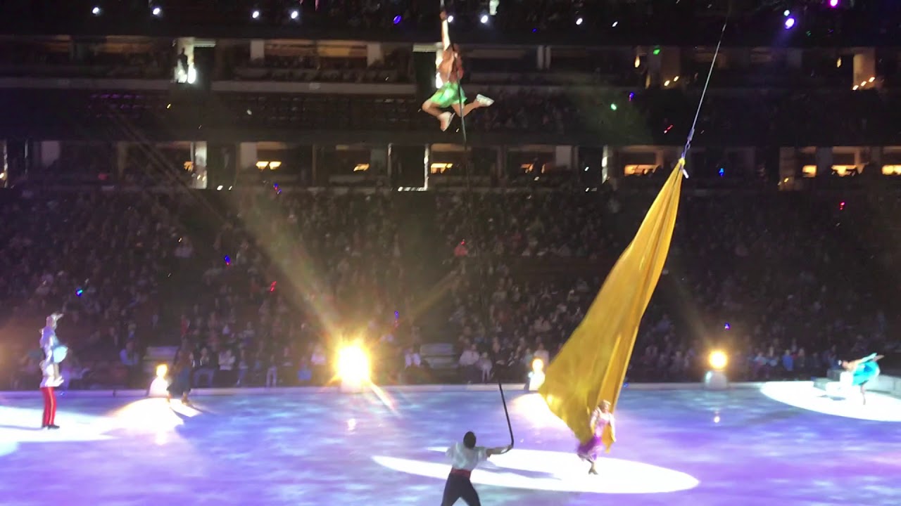 Princesses - Disney on Ice - YouTube