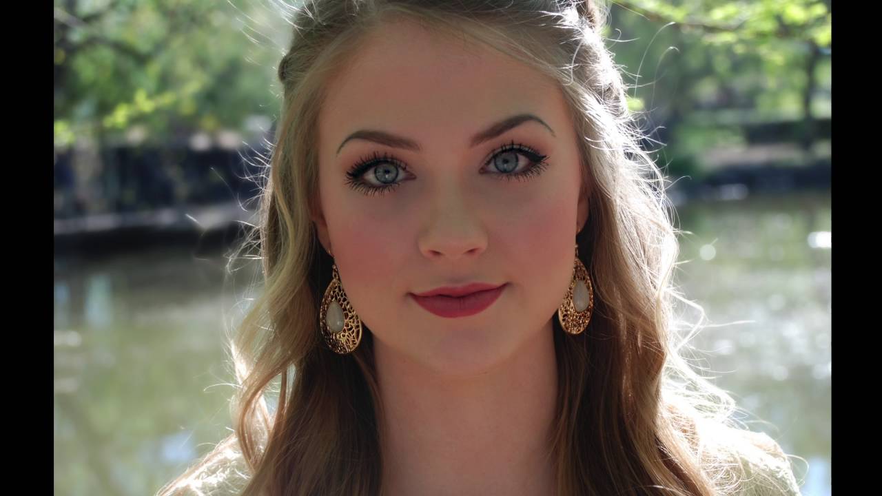 Brianna Braddock Graduation Slide Show - YouTube