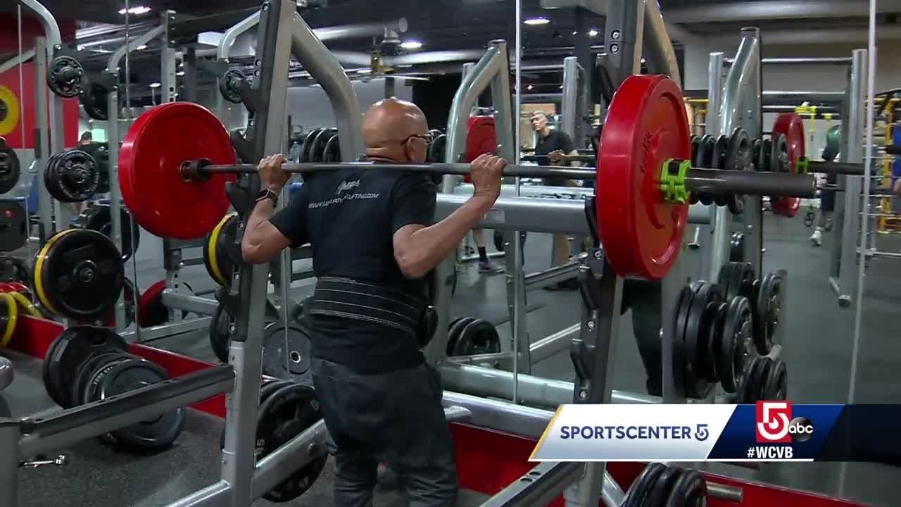 Powerlifter still going strong at the age of 75 - YouTube