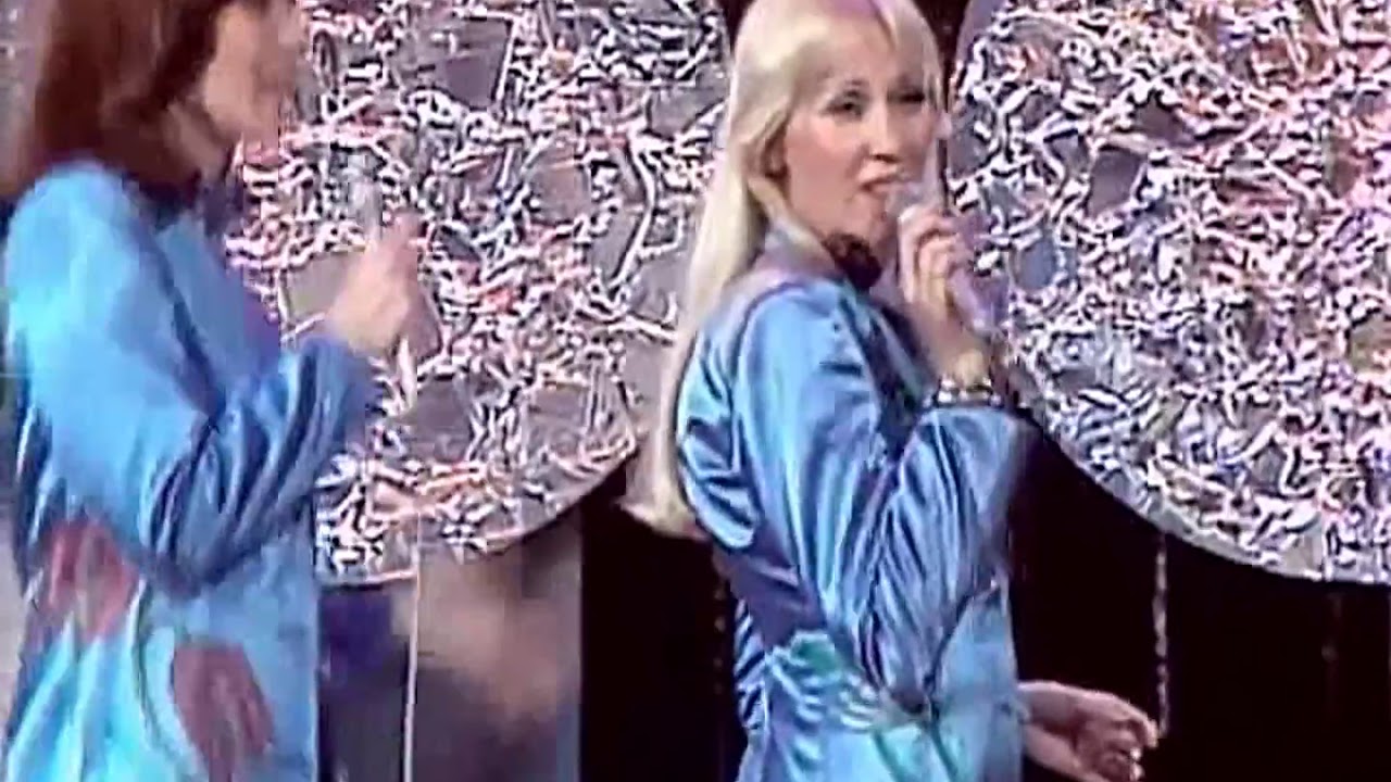 ABBA - Dancing Queen HD - YouTube