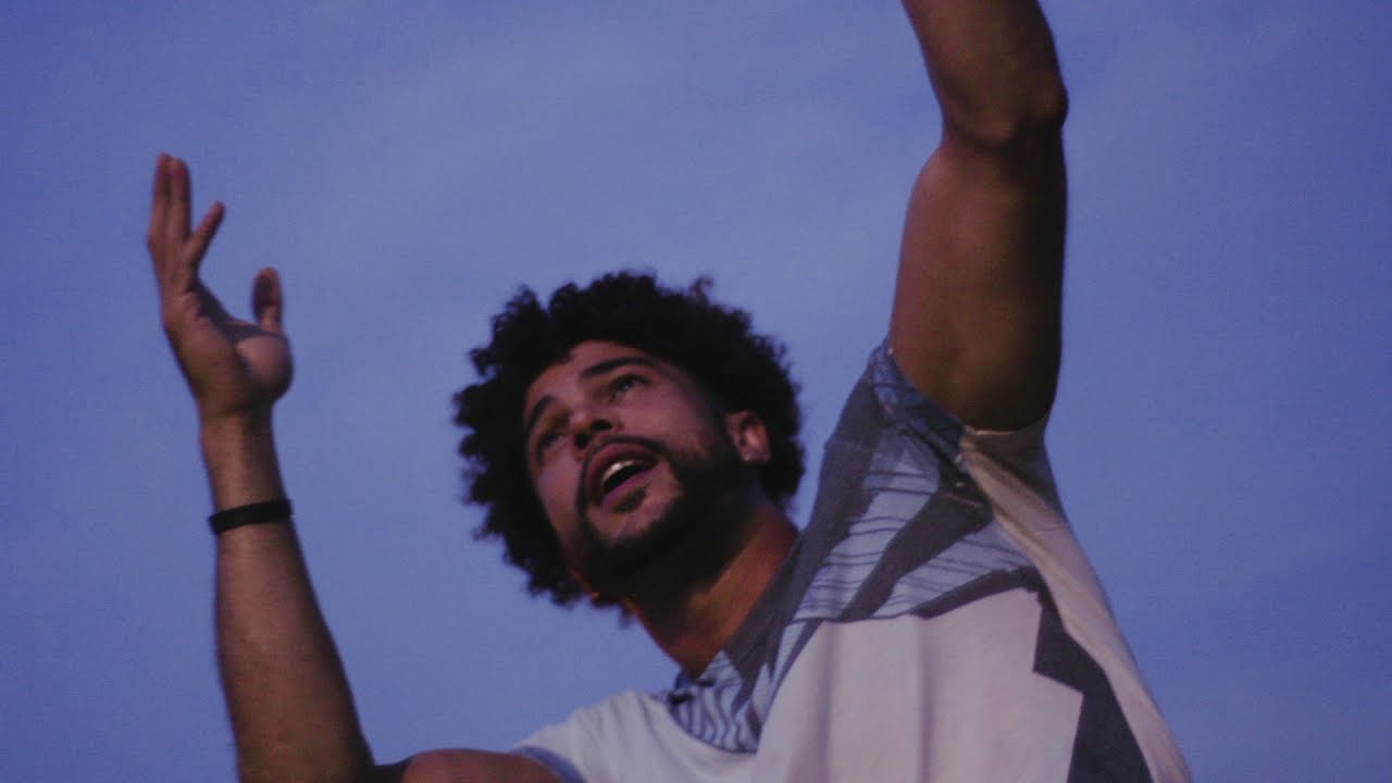 Kyle Skye - Fear Not (Official Music Video) - YouTube