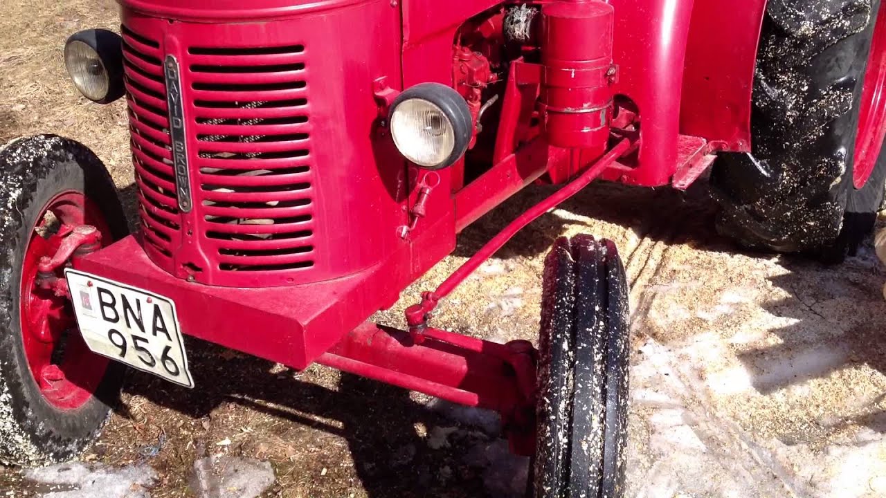 David Brown Prairie Cropmaster Diesel - 1953 - Season Start Up - YouTube