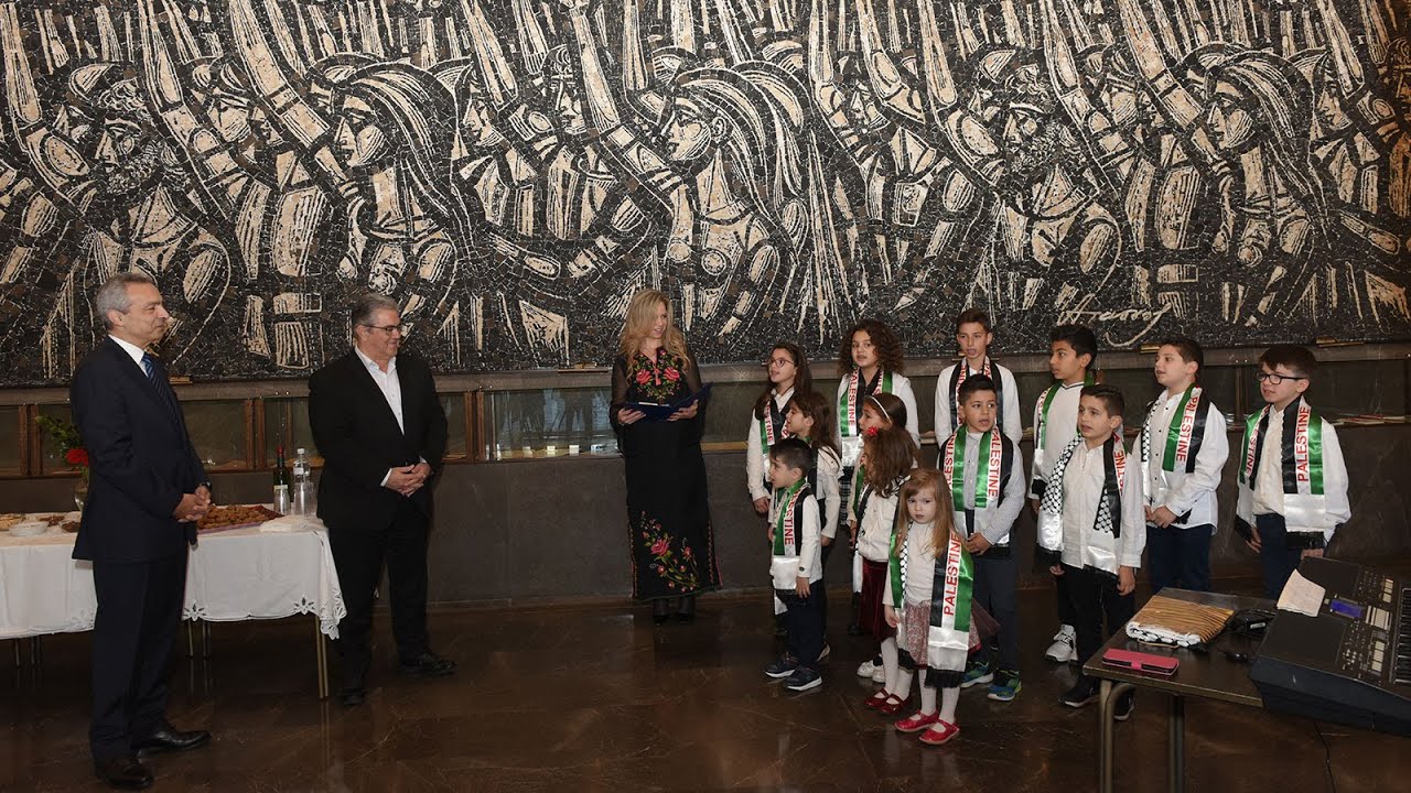 ΧΡΙΣΤΟΥΓΕΝΝΙΑΤΙΚΑ ΚΑΛΑΝΤΑ ΣΤΟΝ Δ.ΚΟΥΤΣΟΥΜΠΑ ΑΠΟ ΤΗΝ ΠΑΙΔΙΚΗ ΧΟΡΩΔΙΑ ΤΗΣ ...