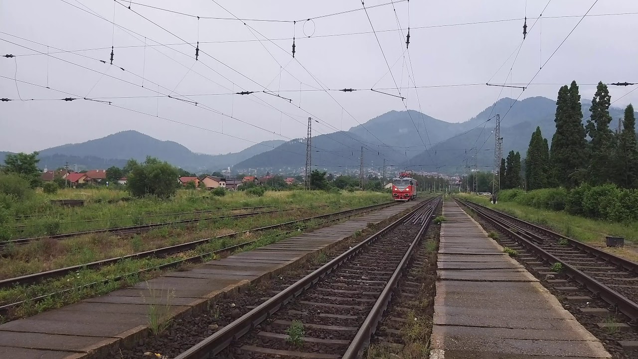 EA 083 IZOLATA SPRE BRASOV TRIAJ - YouTube