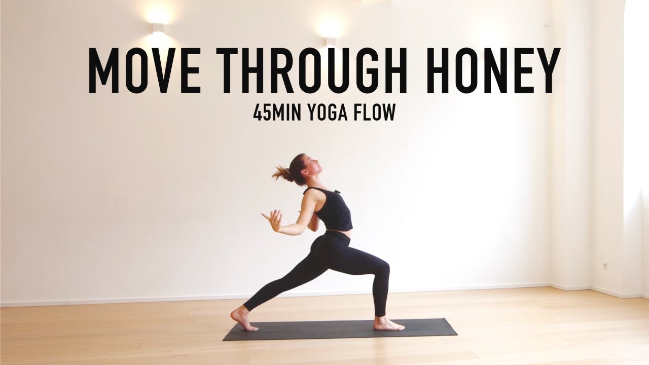 45 Minute FLUID, STRONG And MINDFUL Yoga Flow - YouTube
