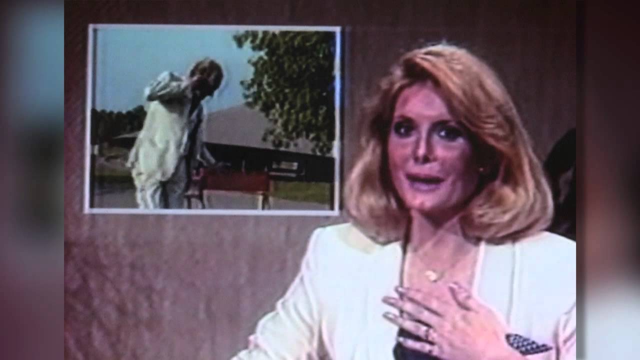 Wilma Smith enters the Press Club of Cleveland Hall of Fame - YouTube