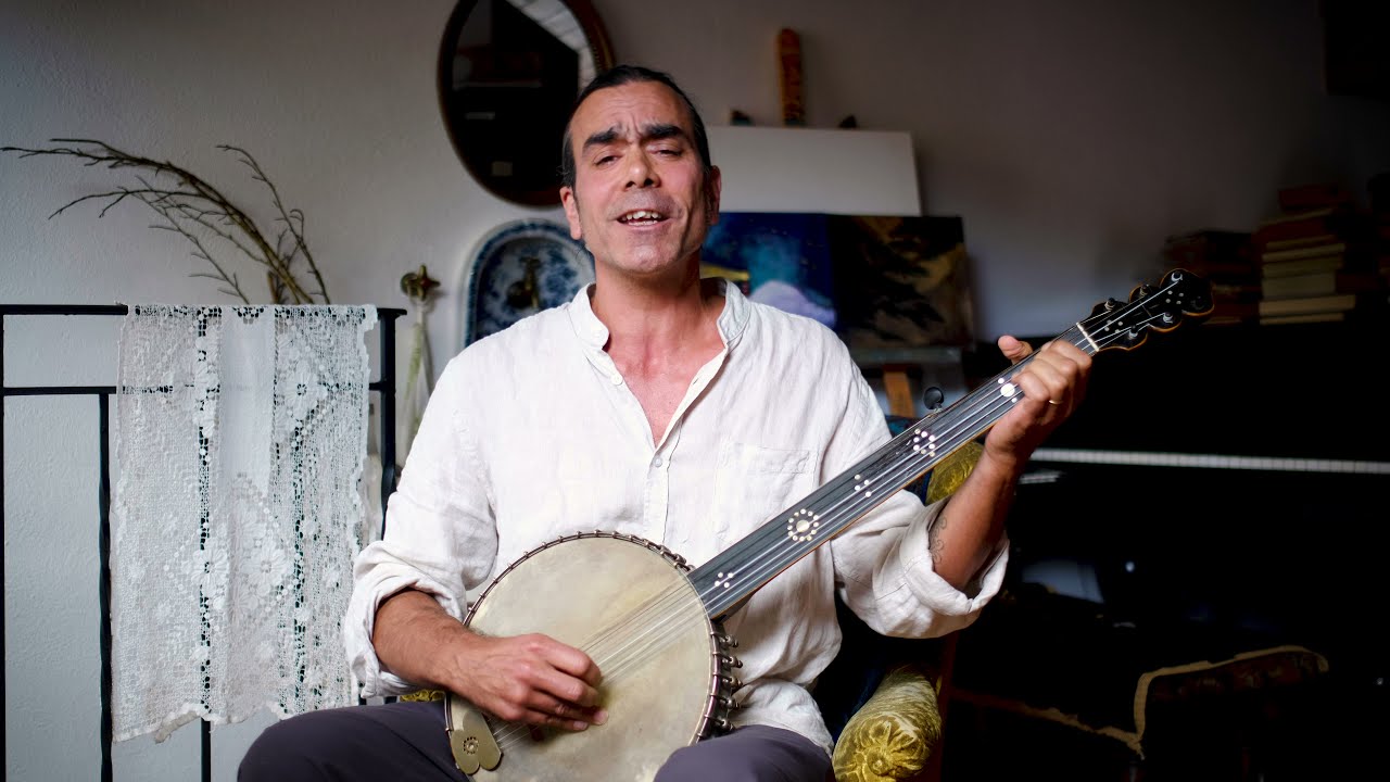 I Wish I Was a Mole in the Ground - YouTube