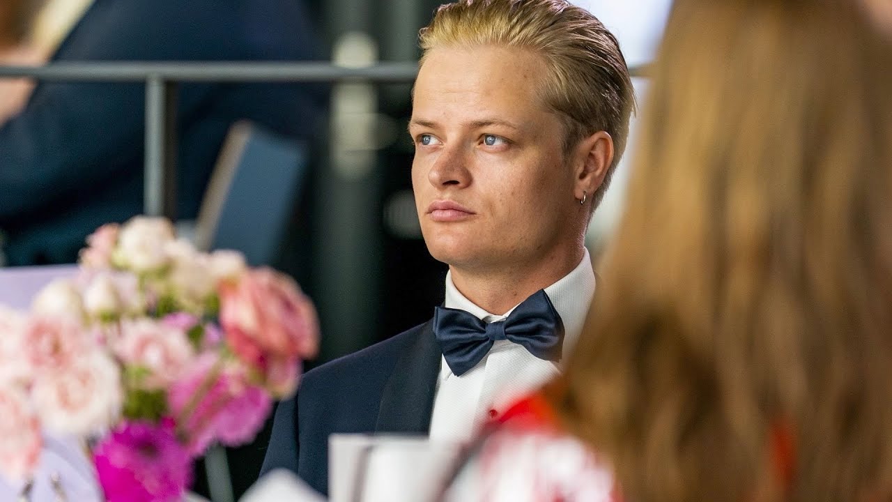 - Mer og mer alvorlig - YouTube