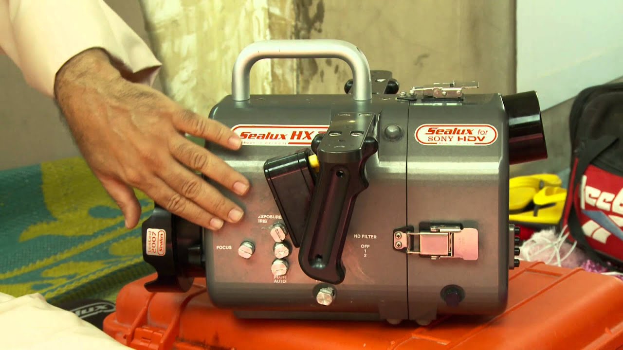 Sony NEX-FS700 underwater housing - YouTube