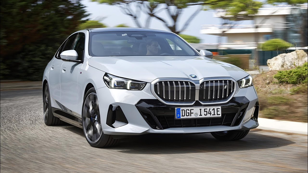 New BMW i5 eDrive40 Brooklyn Grey - Walkaround - YouTube