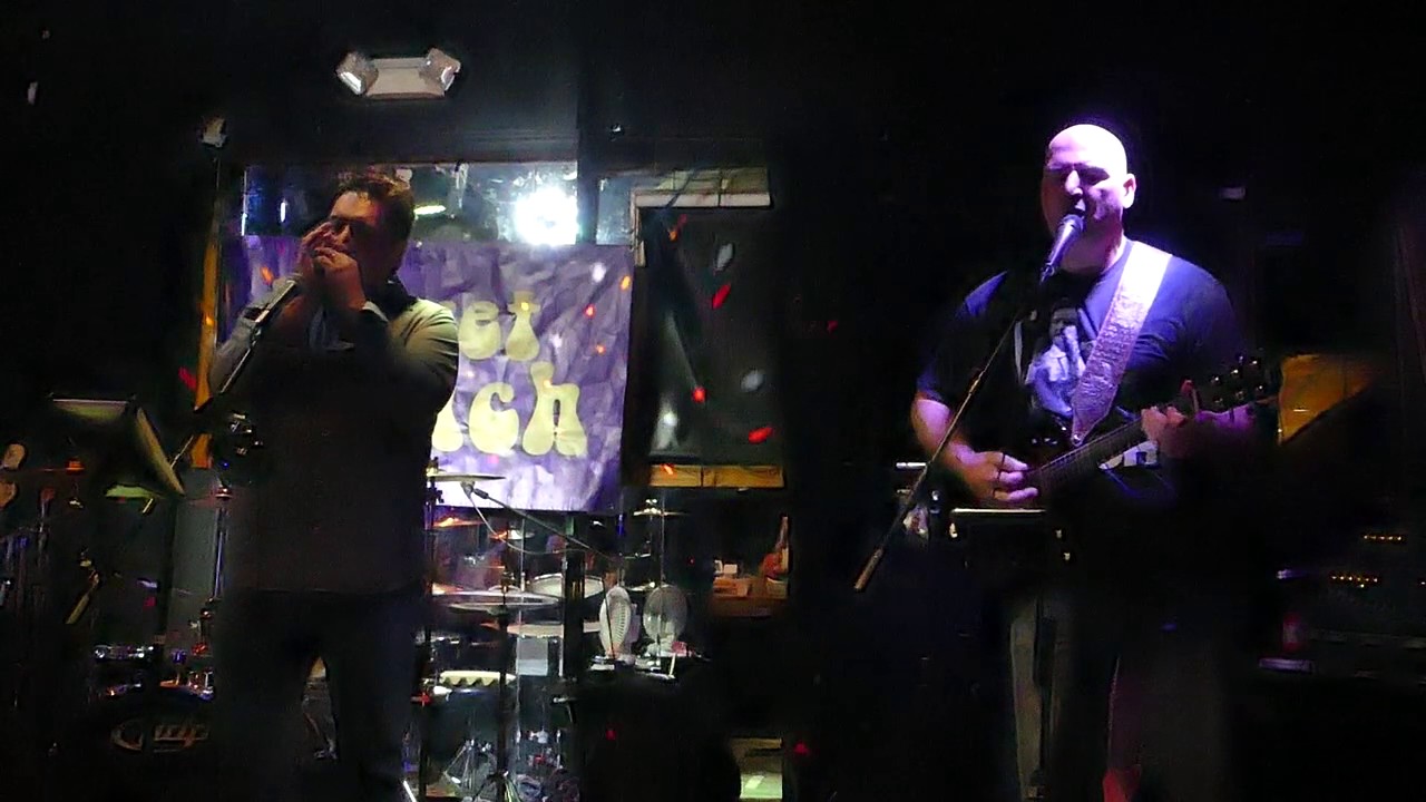 Dennis Lombardi & Paul Curcio live at D. F. Meadows - YouTube