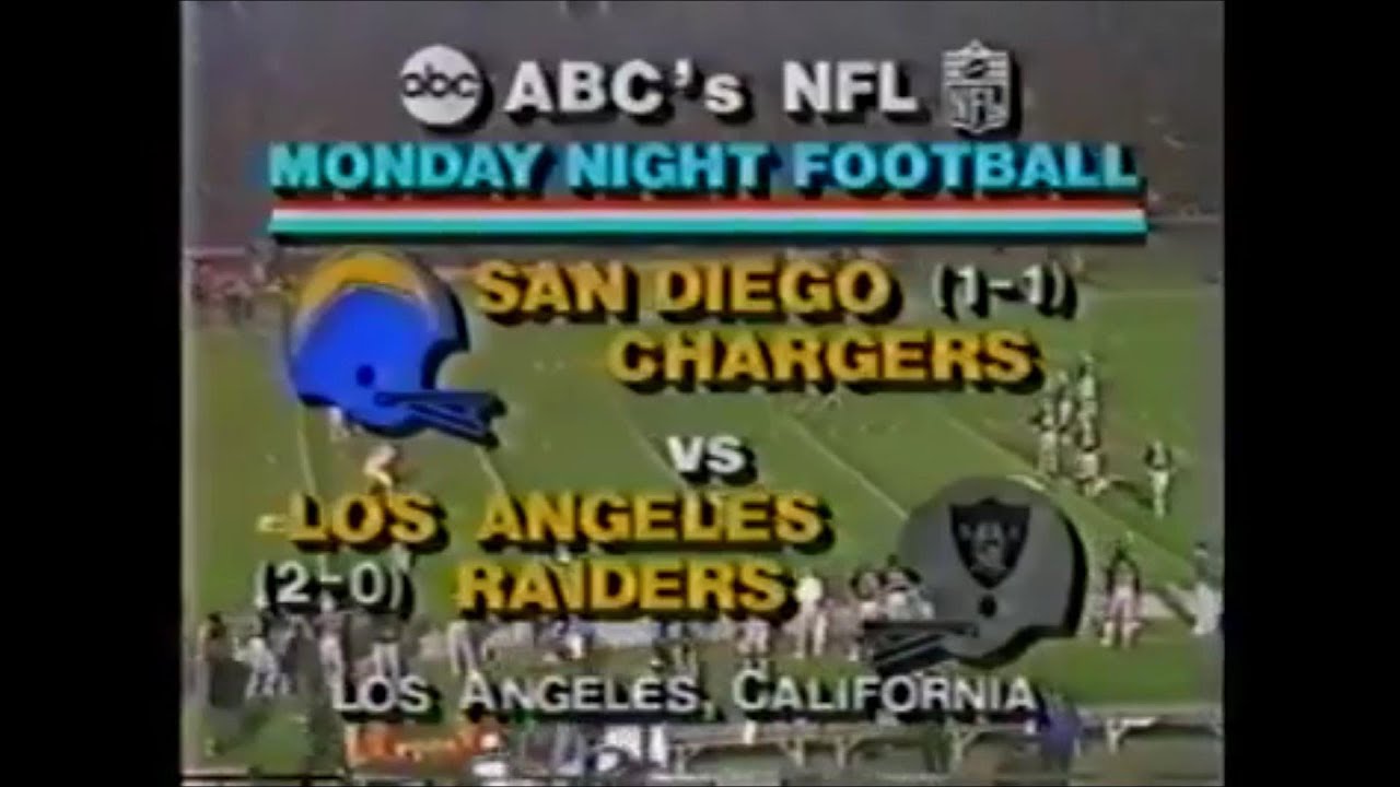 1982-11-22 San Diego Chargers vs Los Angeles Raiders - YouTube