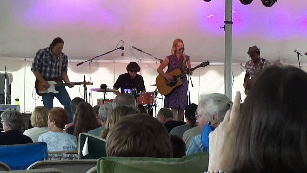 Walking The Line Zoe Muth and the Lost High Rollers 6 8 13 - YouTube