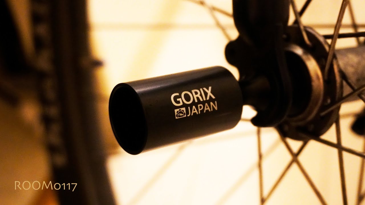 前略、GORIX JAPAN ライトホルダー ️通行人の迷惑にならないようにQRにライトを装着したのだがしかし ️結論40度ぐらいは下に傾けました。 ️クイックリリース スルーアクスル対応 ️ ...