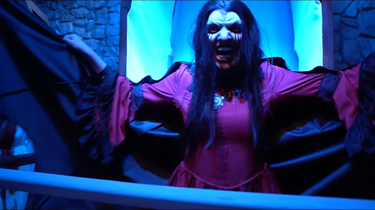 Universal Monsters: Eternal Bloodlines Haunt POV | Halloween Horror ...